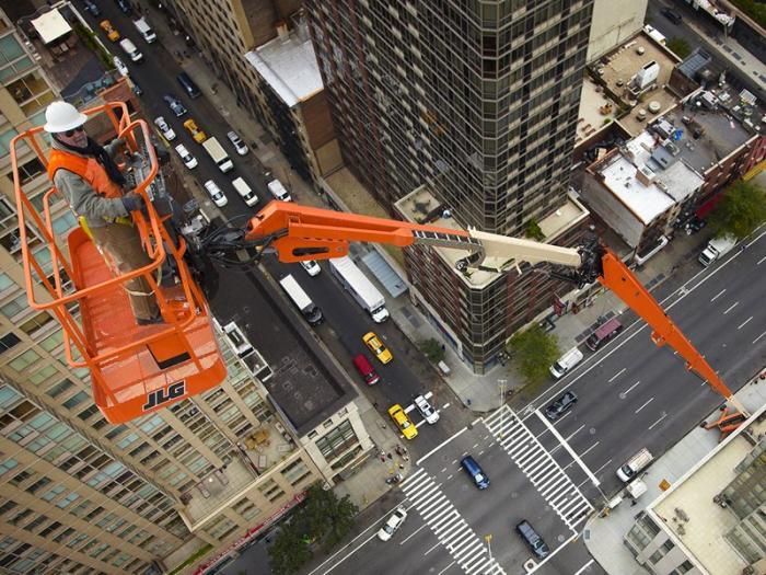 JLG 1850SJ Specs & Dimensions (2014 - 2026) | Wheeled Telescopic Boom ...