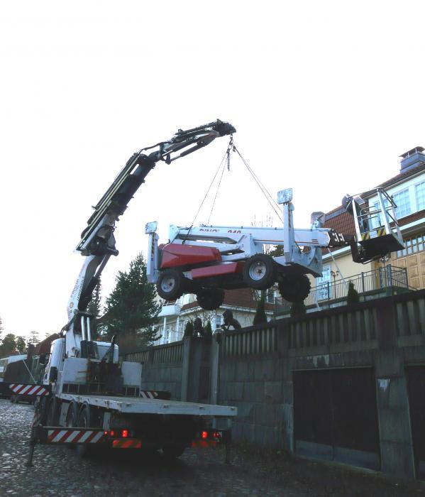 Dino Lift Rhino 240 RXT Specs (2004 - 2014) | Wheeled Articulating Boom ...