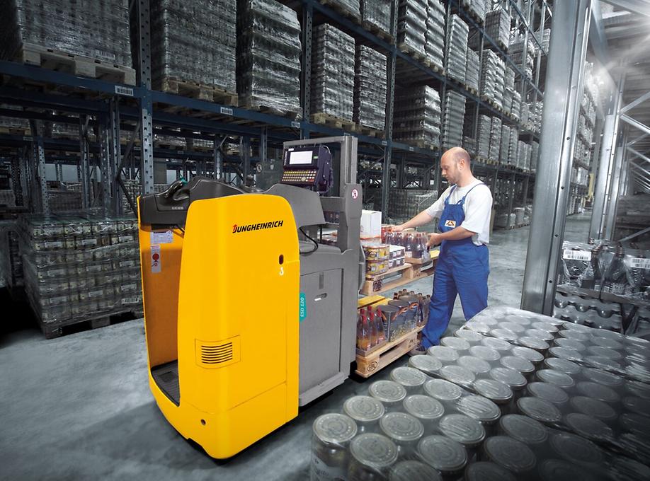 Jungheinrich ESD 120 Sit down rider pallet stacker specs & dimensions ...