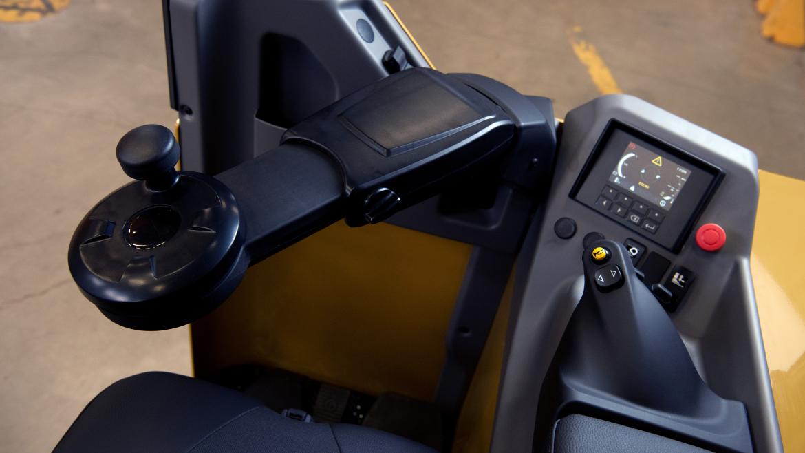 Caterpillar NSS12N2TF Sit down rider pallet stacker specs (2025 - 2025 ...