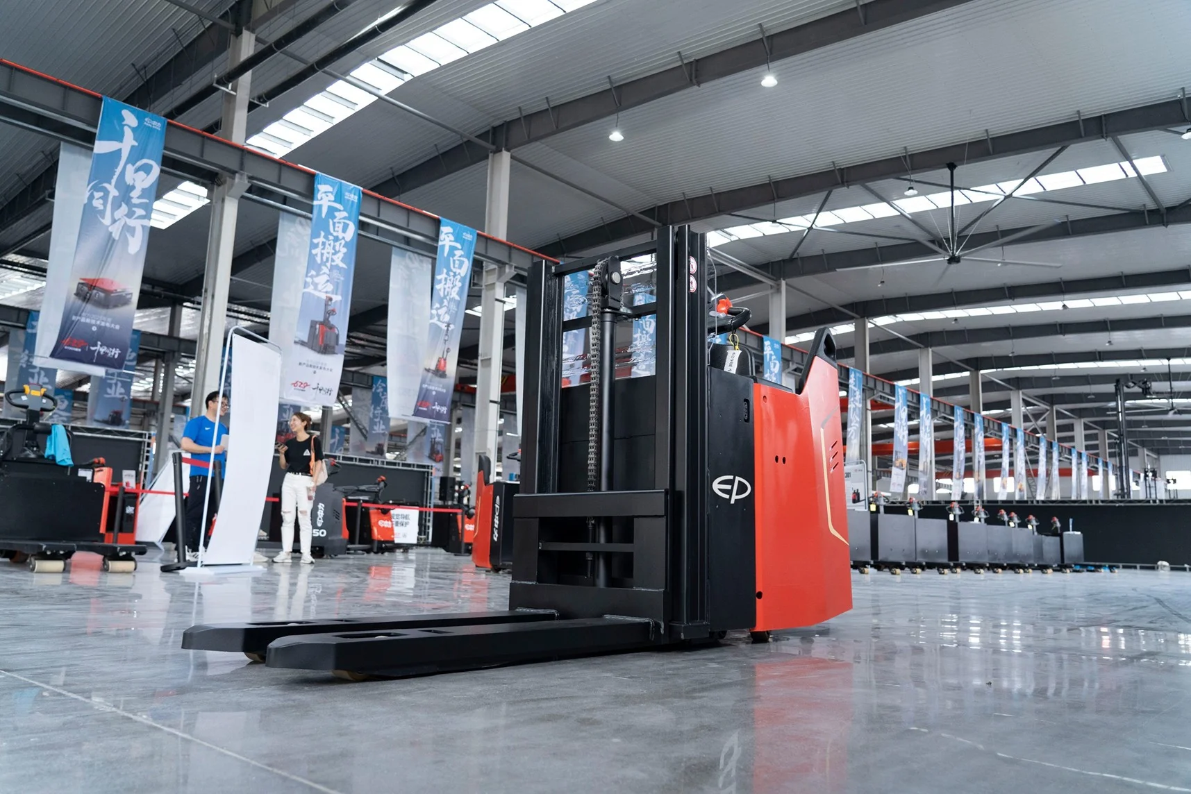 EP KSi201 Stand up rider pallet stacker specs & dimensions (2024 - 2025 ...