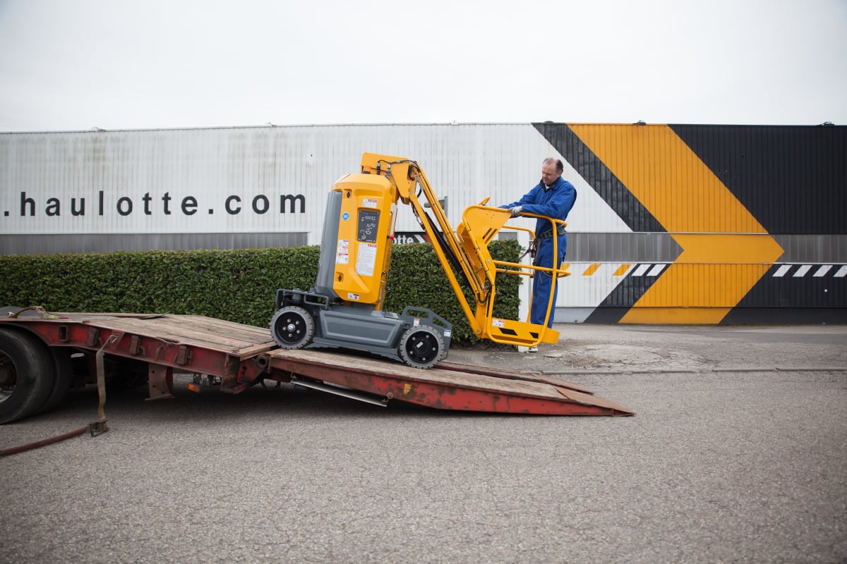 Haulotte Star 8 Specs & Dimensions (2011 - 2012) | Single Vertical Mast ...