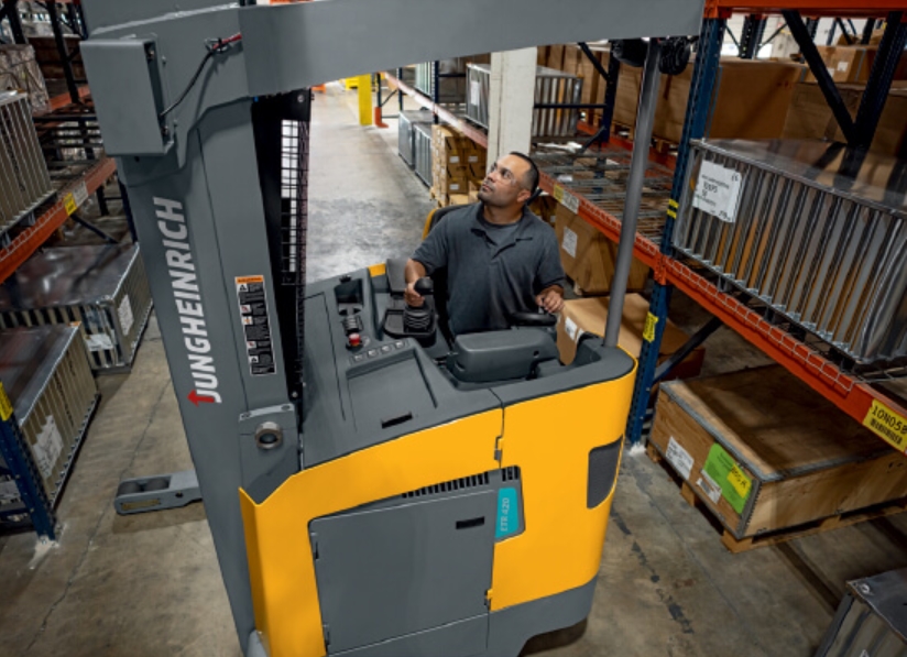 Jungheinrich ETR 416d reach truck specs & dimensions (2022 - 2025 ...