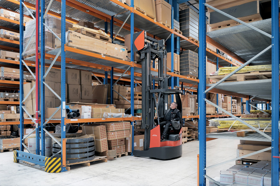 Linde R17X triplex reach truck specs (2017 - 2025) | LECTURA Specs