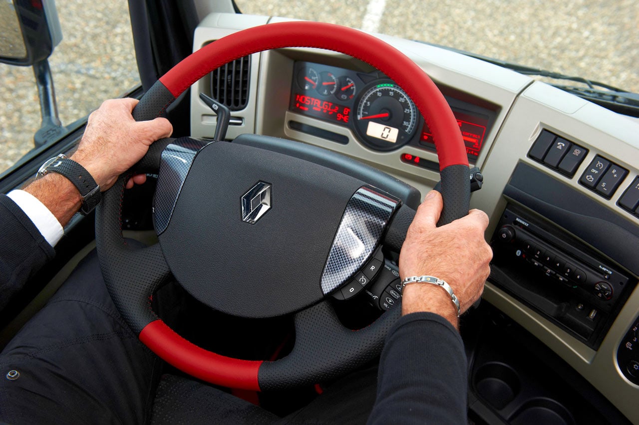 Renault PREMIUM 320.32 4X2 (1996 - 2013) Truck Specs & Dimensions ...