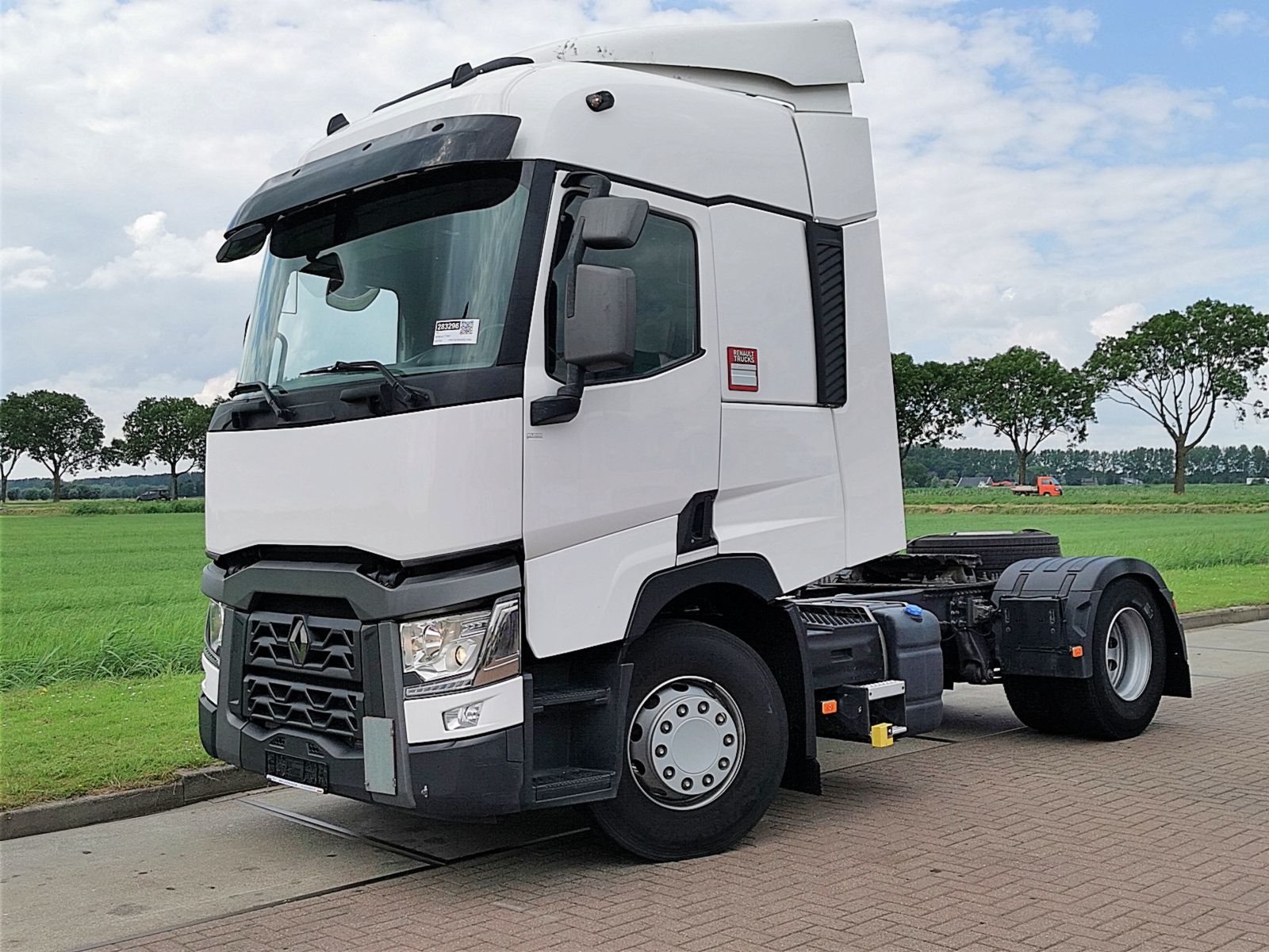 Renault T 460.24.5 6x2 R LOW E6 (2013 - 2022) Truck Specs & Dimensions ...