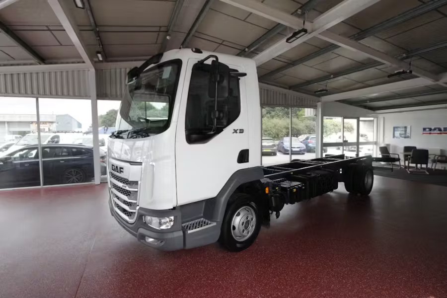 DAF XB 170 FA 12t (2024 - 2025) Truck Specs & Dimensions | LECTURA Specs