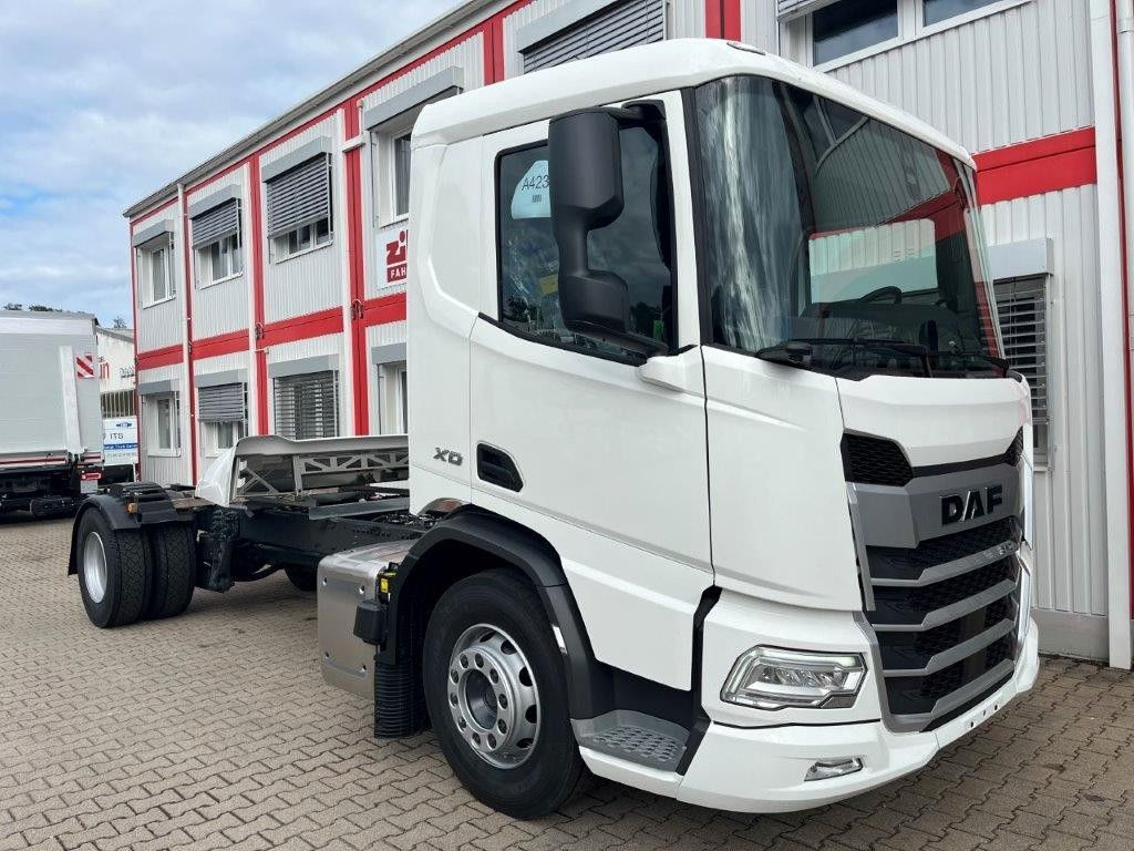 DAF XDC 370 FAT (2024 - 2026) Truck Specs & Dimensions | LECTURA Specs