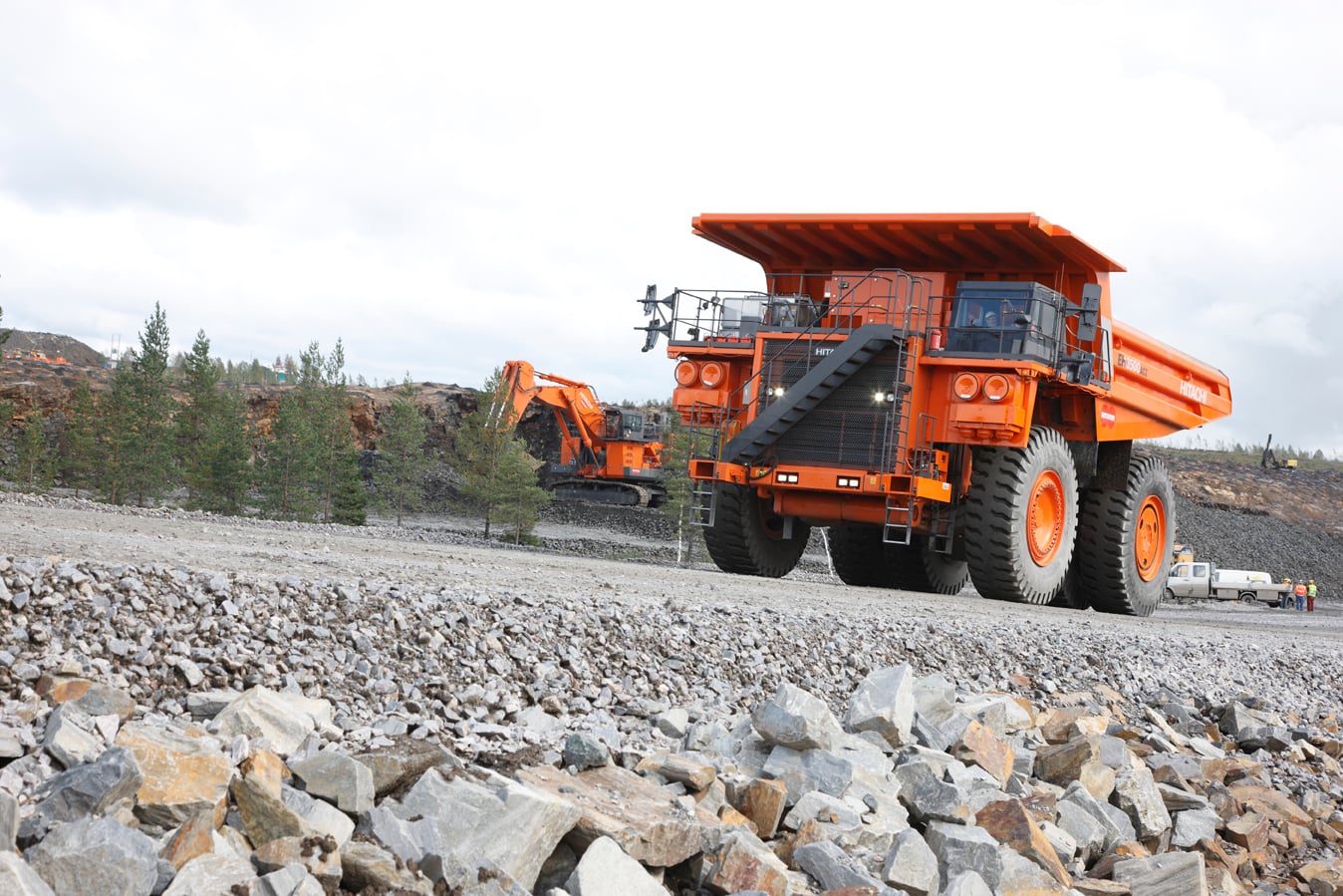 Hitachi EH3500ACII Specifications & Technical Data (2008-2017 ...