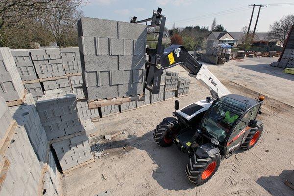 Bobcat TL470HF IIIB telehandler specs & dimensions (2014 - 2017 ...
