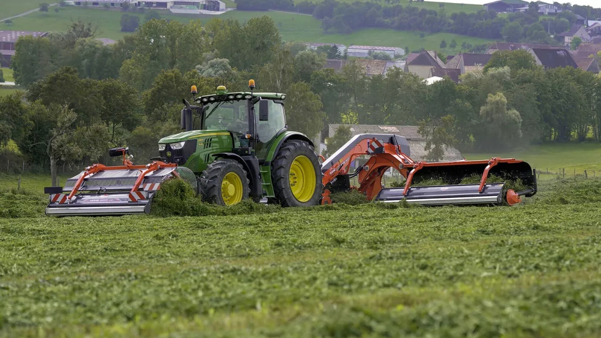 Kuhn Merge Maxx 440 F Specifications & Technical Data (2023-2025) | LECTURA Specs