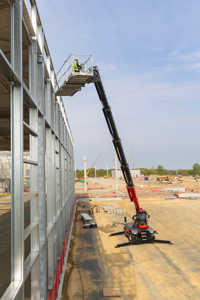 Manitou MRT-X 3060 rotating telehandler specs & dimensions (2022 - 2025 ...