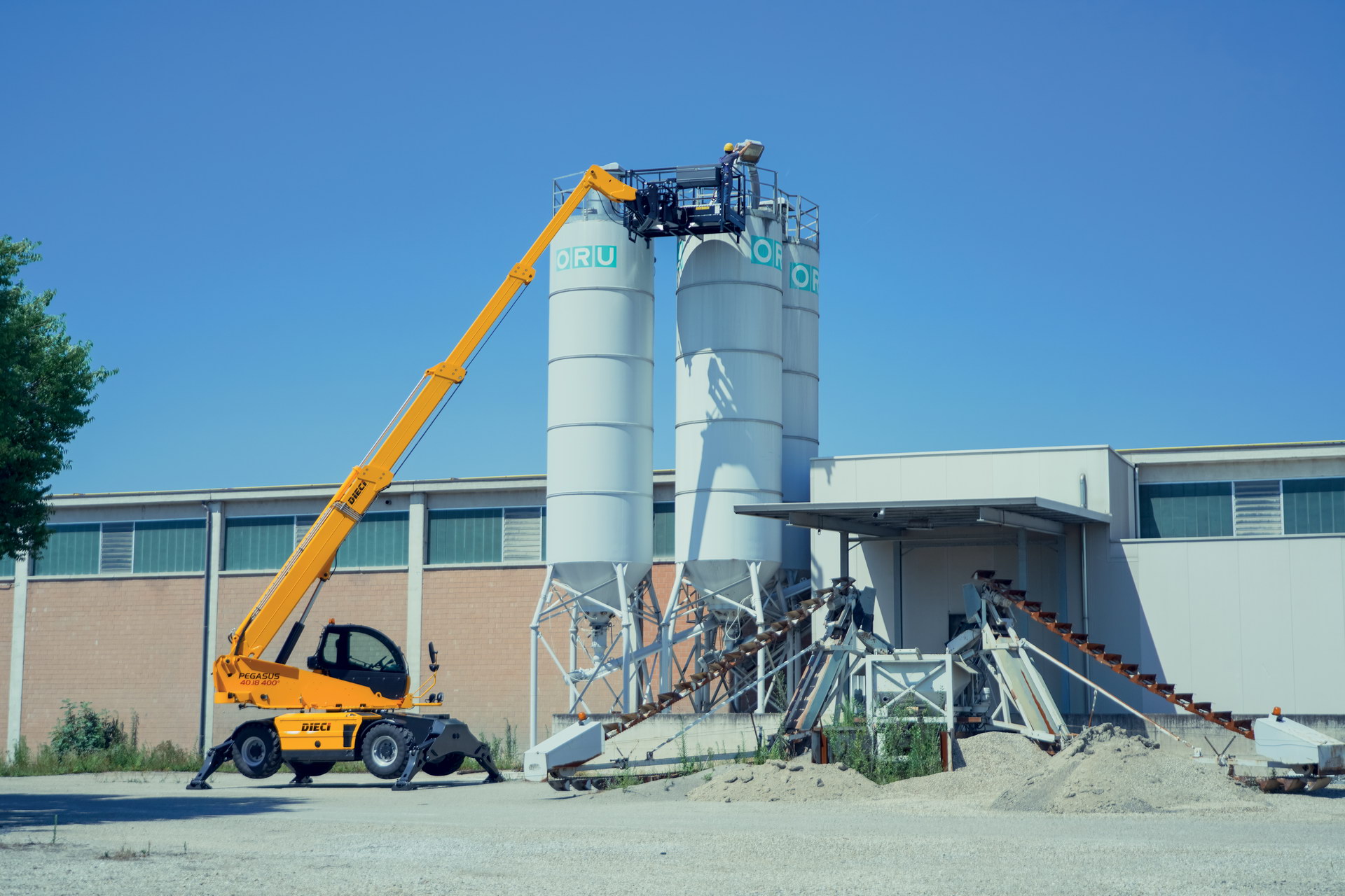 Dieci Pegasus 40.16/400 ° rotating telehandler specs & dimensions (2020 ...