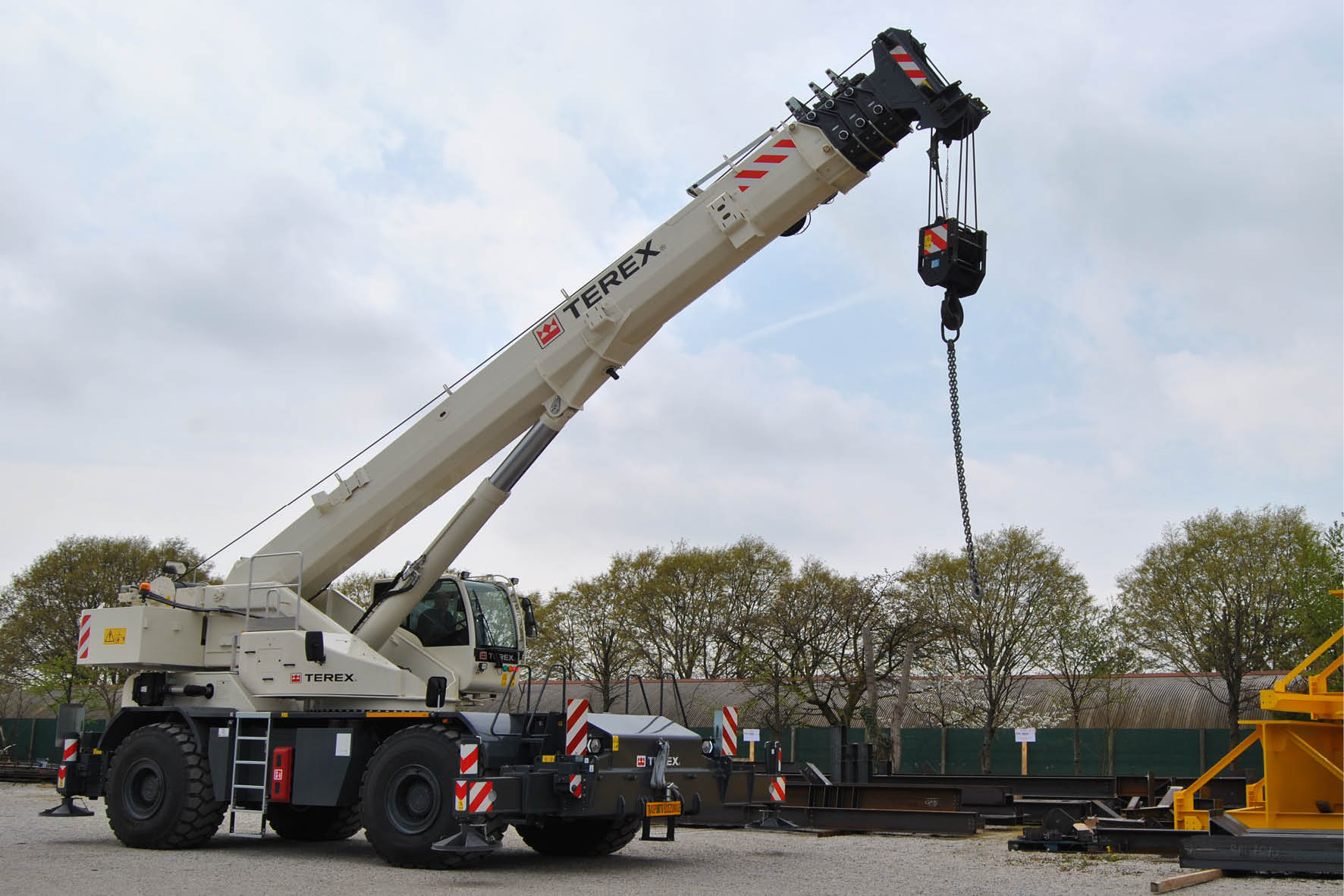TEREX CRANES TRT 80US crane - load chart, specs & dimensions (2023 - 2025) | LECTURA Specs