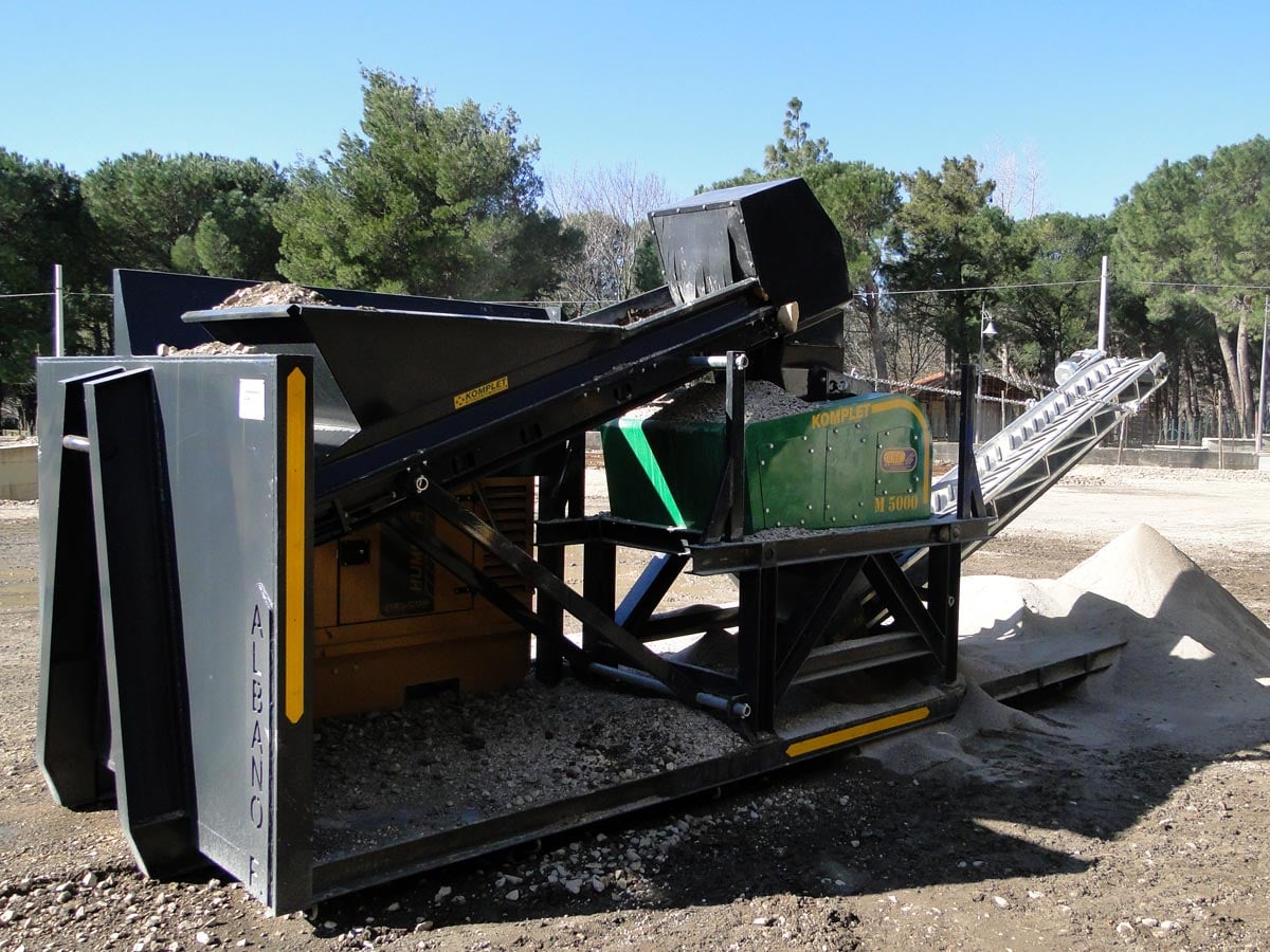 Komplet M 5000 Specifications & Technical Data (2017-2024) | LECTURA Specs