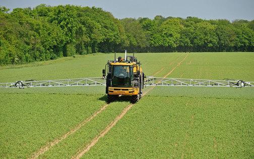 Challenger RoGator 655 Specifications & Technical Data (2010-2016 ...