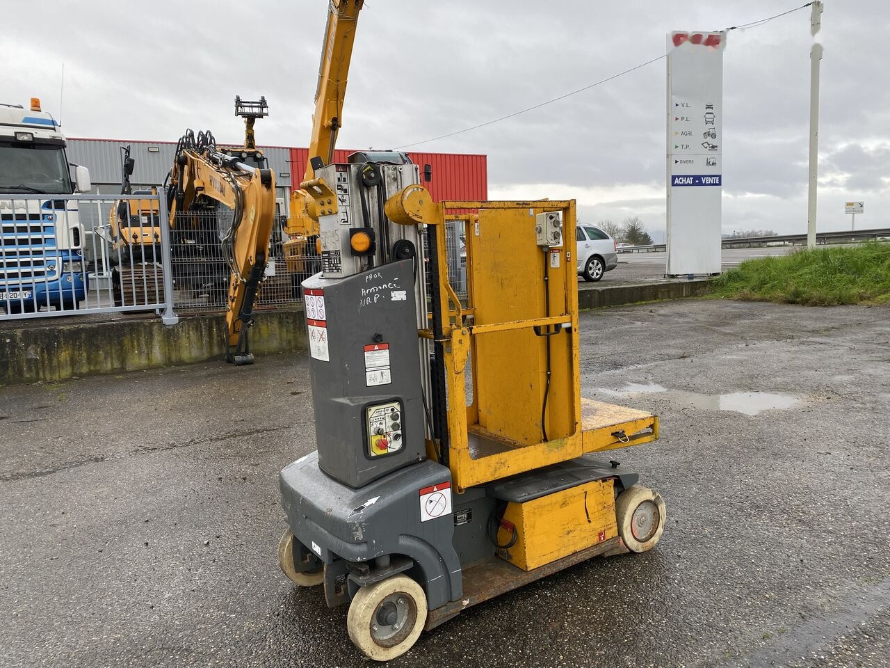 Manlift-Toucan Toucan 861 Specs (2003 - 2004) | Single Vertical Mast ...