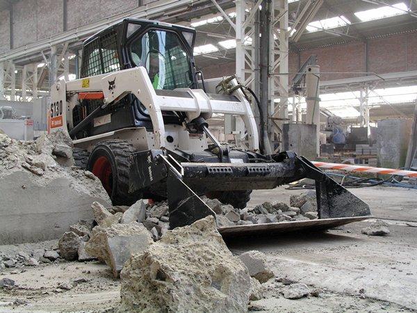 Bobcat S 130 Skid Steer Specs & Dimensions (2004 - 2013) | LECTURA Specs