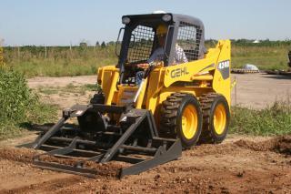 Gehl SL 4240 Skid Steer Specs & Dimensions (2006 - 2015) | LECTURA Specs