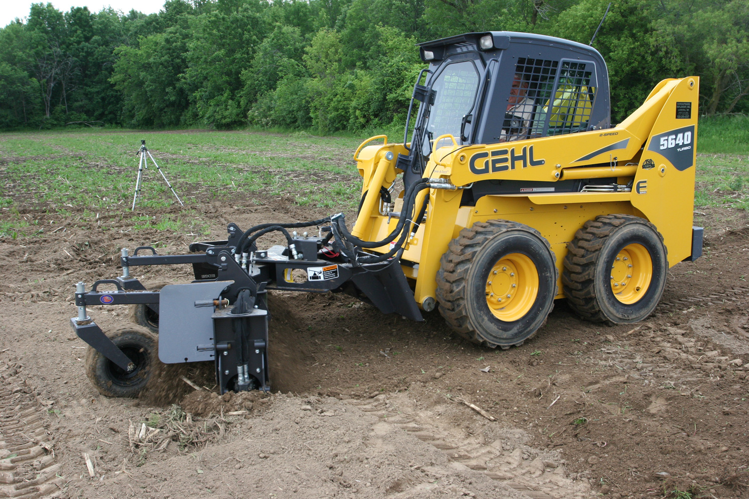 Gehl SL 5640 DXT Skid Steer Specs & Dimensions (2008 - 2015) | LECTURA ...