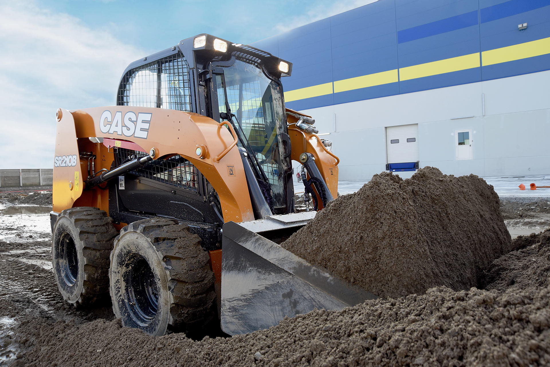 Case SR210B Skid Steer Specs & Dimensions (2020 - 2025) | LECTURA Specs