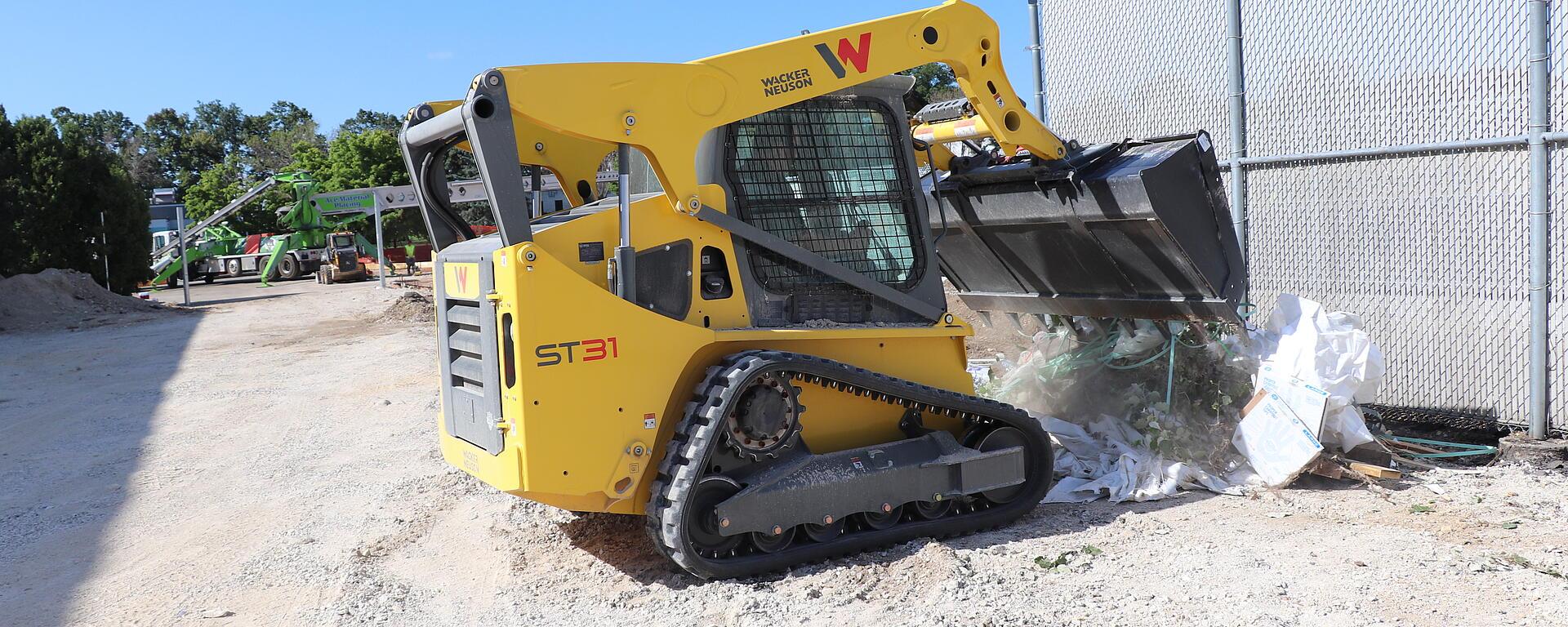 Wacker Neuson ST31 Skid Steer Specs & Dimensions (2023 - 2025 ...