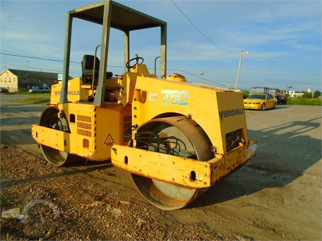 Vibromax W 752 Specifications & Technical Data (2003-2004) | LECTURA Specs