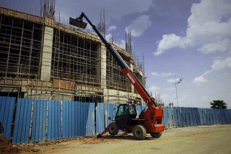 Manitou MXT 1740 P telehandler specs & dimensions (2022 - 2025 ...