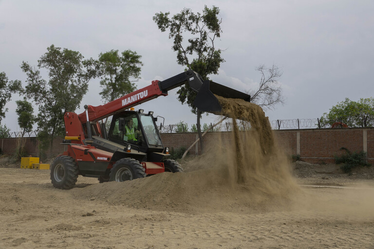 Manitou MXT 840 P telehandler specs & dimensions (2022 - 2025 ...