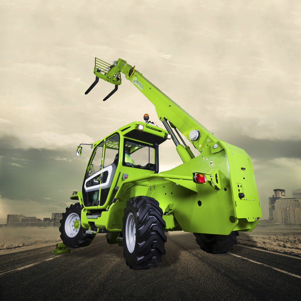 Merlo P 40.14 PLUS telehandler specs & dimensions (2021 - 2025 ...