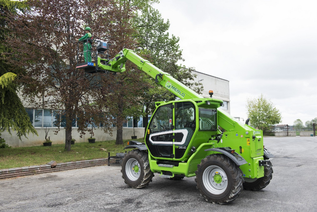 Merlo TF 38.10 CS-145 telehandler specs & dimensions (2020 - 2023 ...