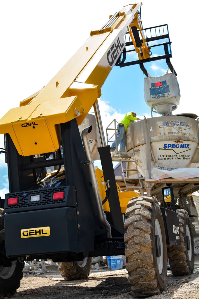 Gehl RS8-42 telehandler specs & dimensions (2018 - 2025) | LECTURA Specs