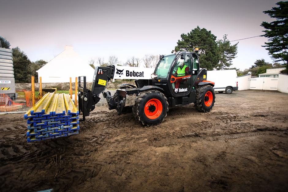 Bobcat T35.140S 100 IV telehandler specs & dimensions (2017 - 2021 ...