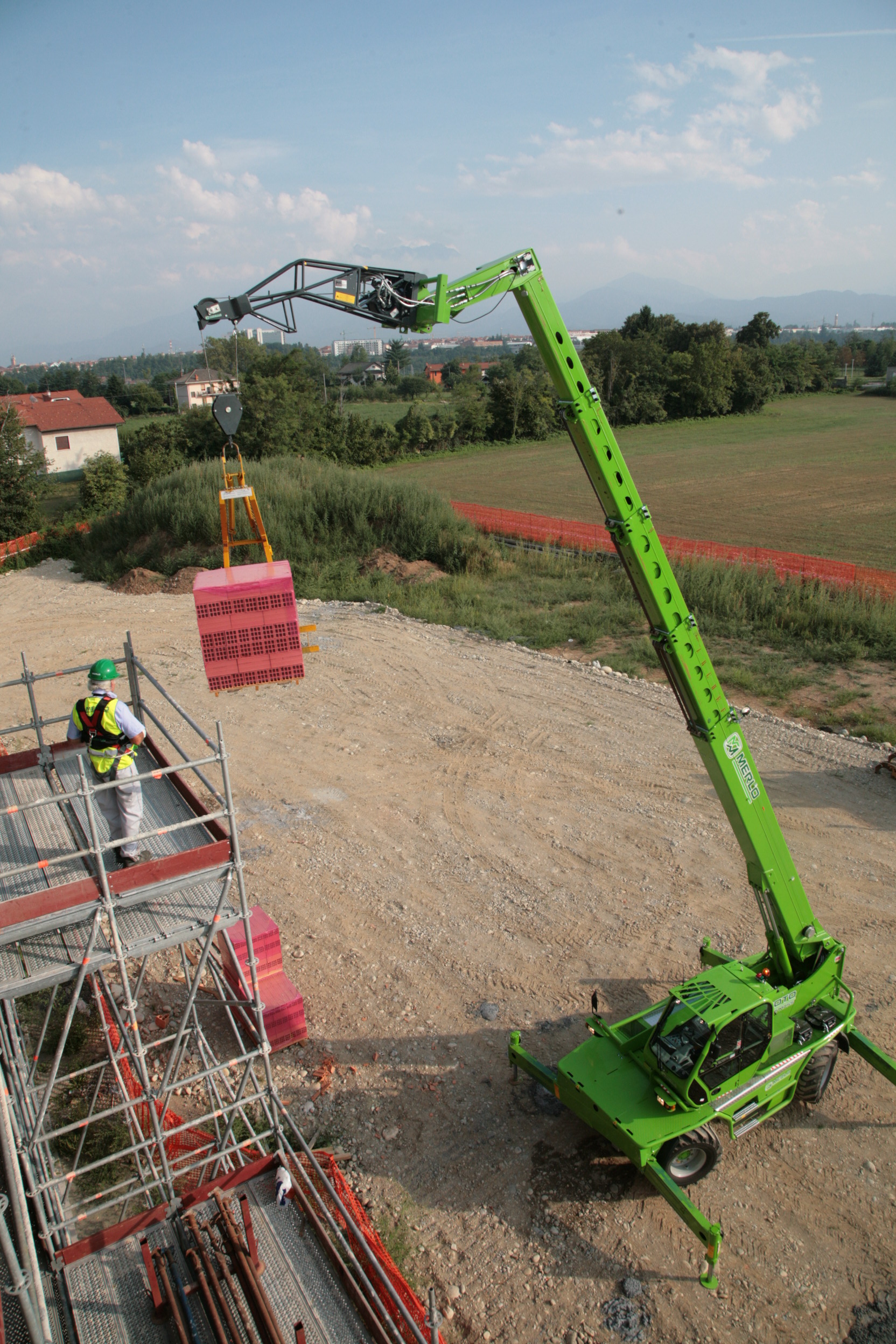 Merlo Roto 40.25 MCSS rotating telehandler specs & dimensions (2010 ...