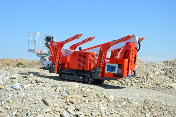 Multitel SMX 300 HD Specs & Dimensions (2015 - 2025) | Crawler ...