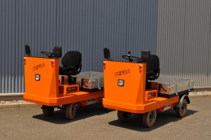 PEFRA 611/1800 tow tractor specs & dimensions (1996 - 2018) | LECTURA Specs