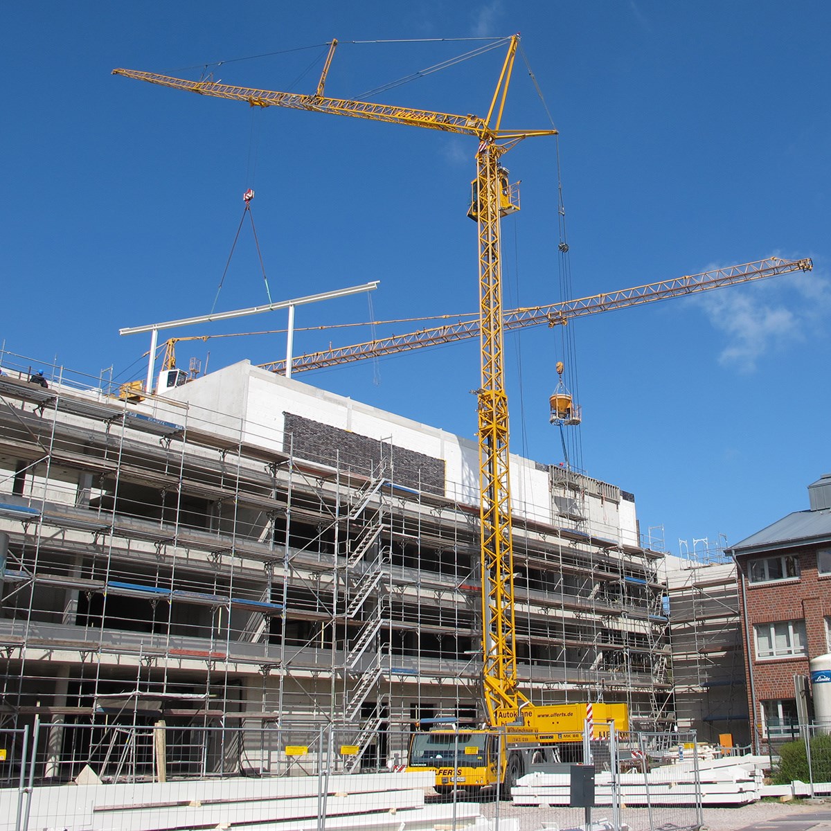 Liebherr MK 88 crane - load chart, specs & dimensions (2009 - 2024 ...