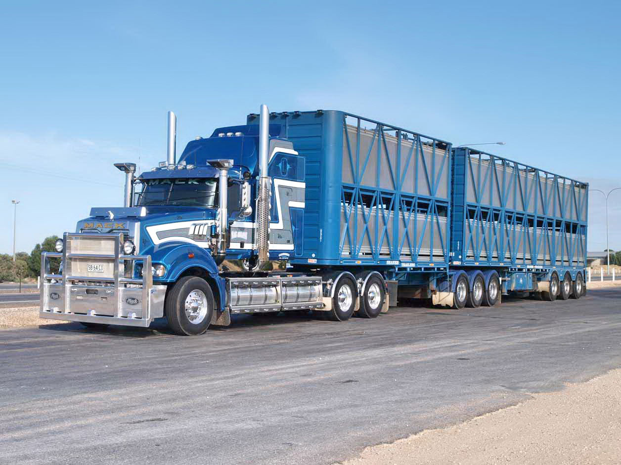 Mack SuperLiner RWS712L CA494 ETAZ673A 4x2 (1977 - 1993) Truck Specs ...