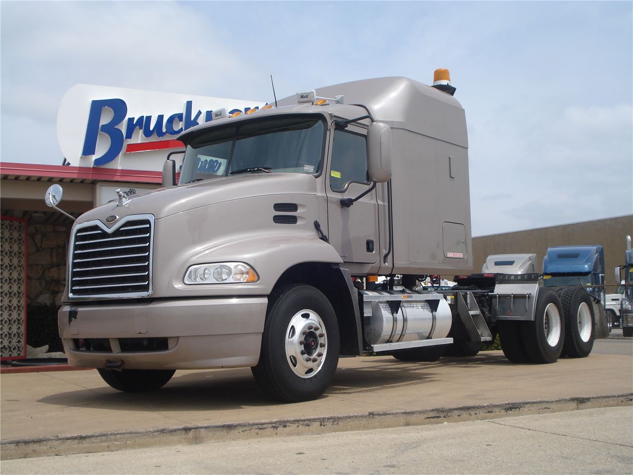 Mack VISION CA65 Conventional CXN603 AC-460P ASET 6x4 (2000 - 2005 ...