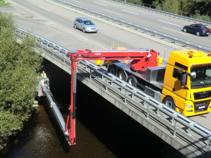 Moog MBL 1200 T Specs & Dimensions (2017 - 2025) | Truck Mounted ...