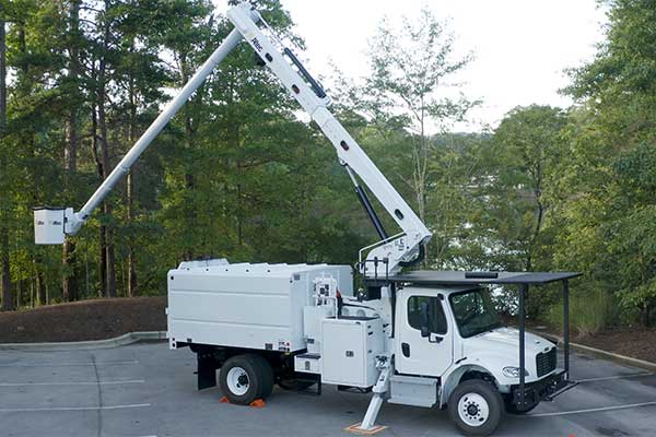 Altec LR860-E70 RM Specs & Dimensions (2023 - 2025) | Trailer Mounted ...