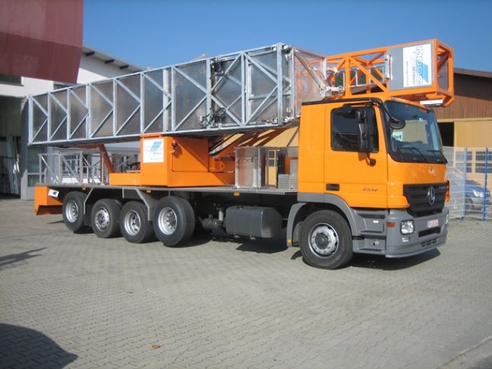 Moog MBI 175-1,5/S Specs (2017 - 2024) | Trailer Mounted Articulating ...