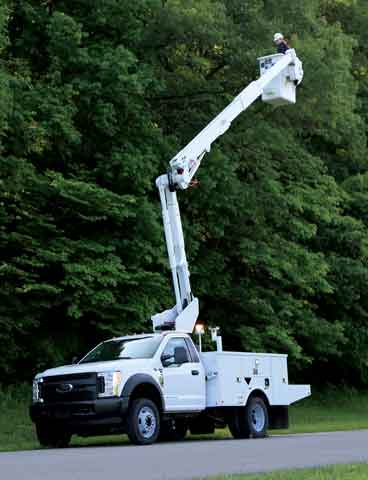 Altec AT40G Specs & Dimensions (2017 - 2025) | Trailer Mounted ...