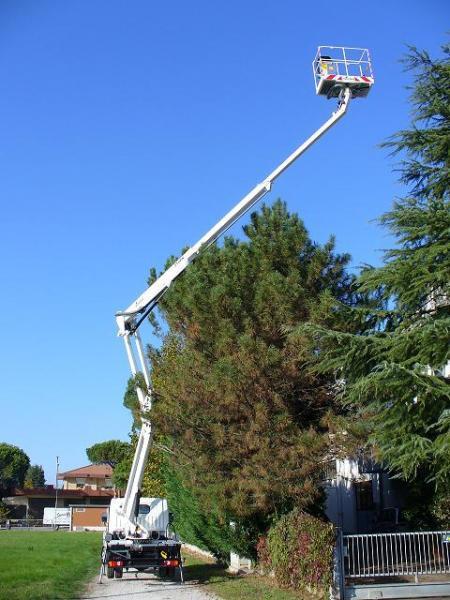 GSR E 210 PX Comfort X Specs & Dimensions (2010 - 2016) | Trailer Mounted Articulating Boom ...