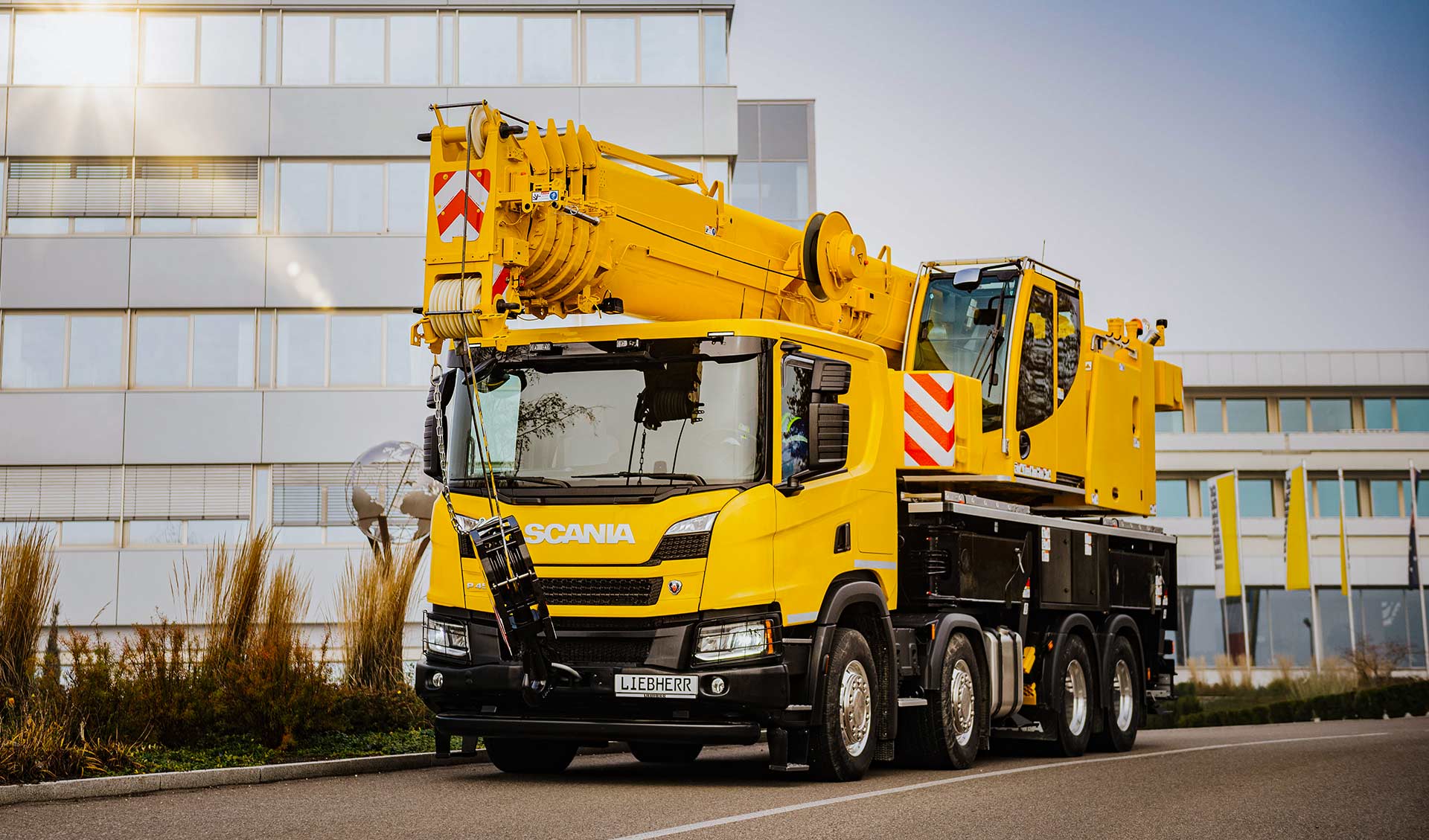 Liebherr LTF 1605-4.1 crane - load chart, specs & dimensions (2010 - 2011) | LECTURA Specs