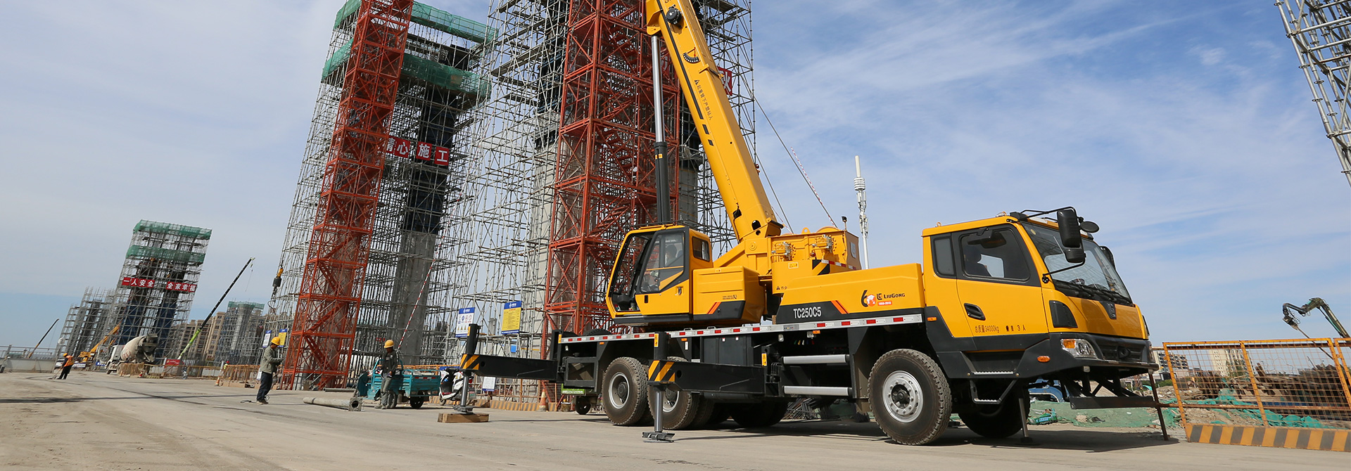Liugong TC600C5 crane - load chart, specs & dimensions (2023 - 2025) | LECTURA Specs