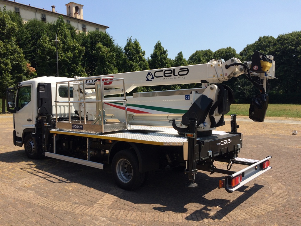 CELA DT28 Specs & Dimensions (2013 - 2025) | Truck Mounted Telescopic ...