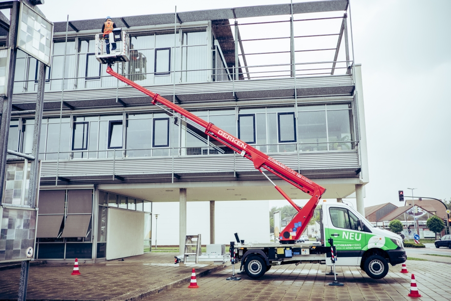 Ruthmann ECOLINE 180 Hybrid Specs & Dimensions (2019 - 2021) | Truck ...