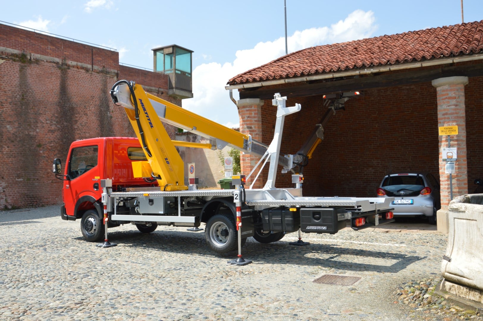 Multitel MJ 201 S Specs & Dimensions (2016 - 2025) | Truck Mounted ...