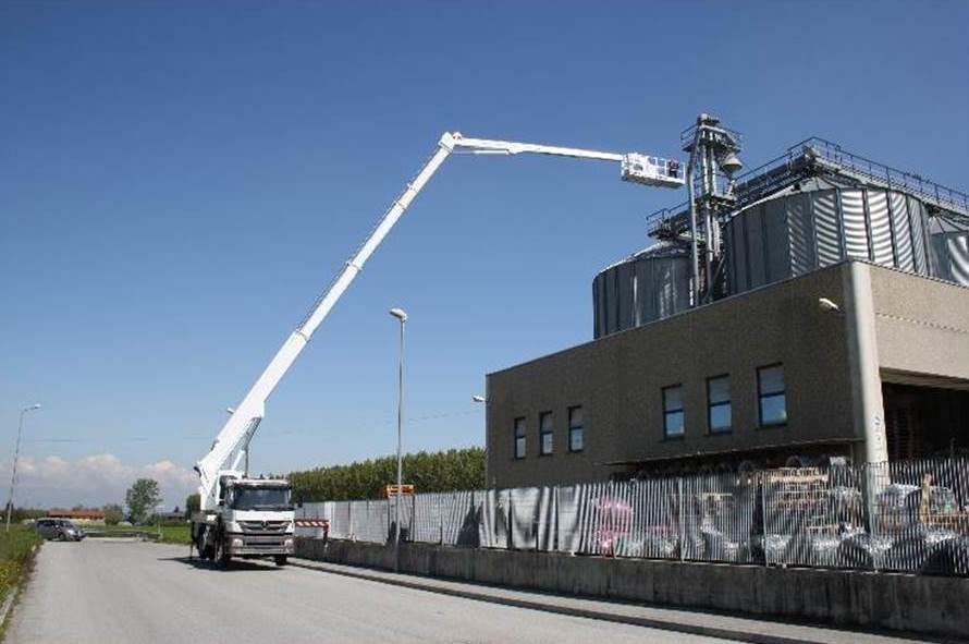 Multitel MJ 375 Specs & Dimensions (2014 - 2025) | Truck Mounted ...